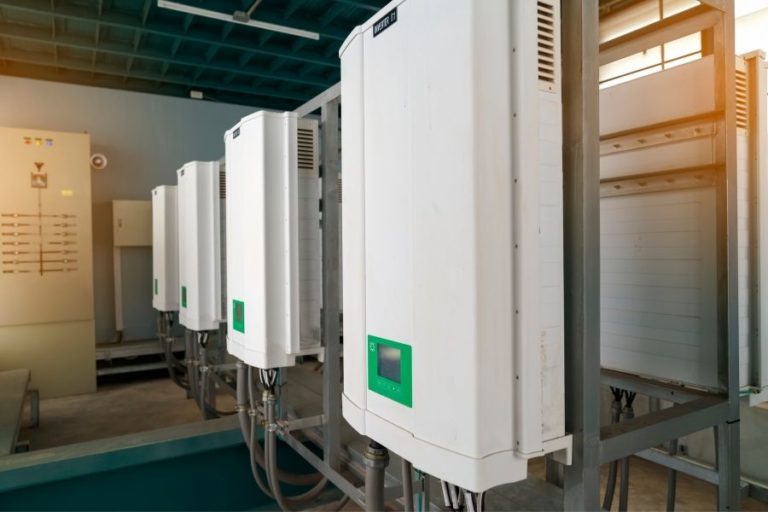 What to Know About Retrofitting a Solar Battery in 2021